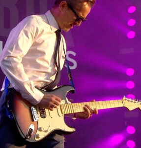 Guitar Breaks TV introduces: Mike Goodman - Guitar Breaks