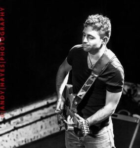 Guitar Breaks TV introduces: Sam Whiting - Guitar Breaks